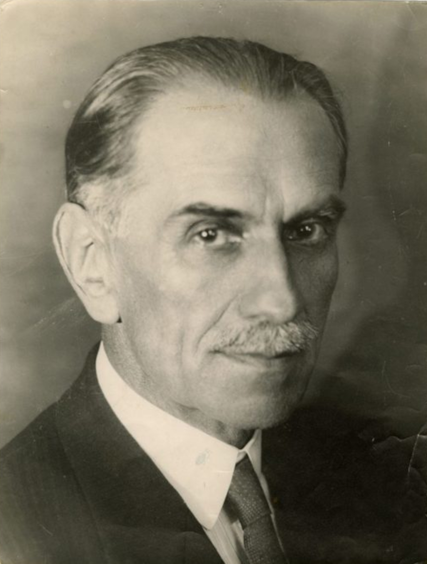 Enrique Molina Garmendia – Espacios con Historia UdeC